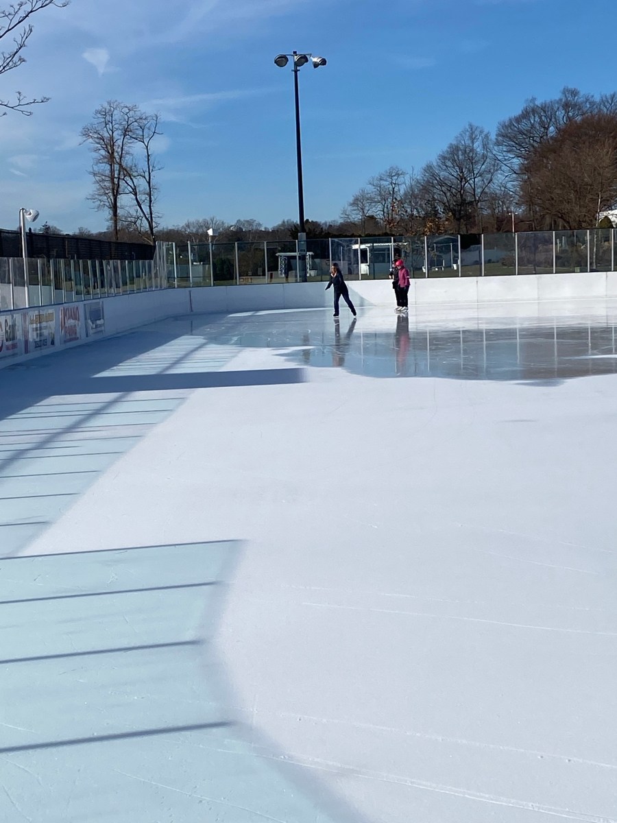 CT: Fairfield County- Westport PAL Ice Rink – Pivot and Pause in New ...